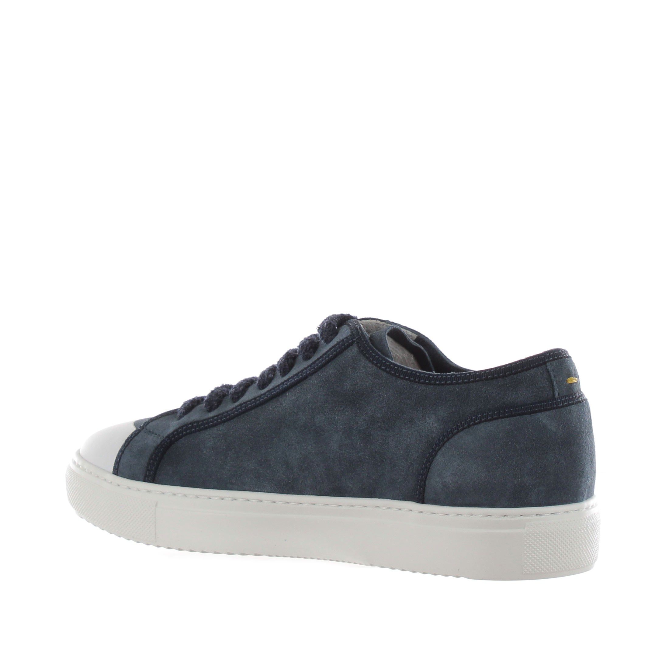 Doucal's sneaker in camoscio da uomo